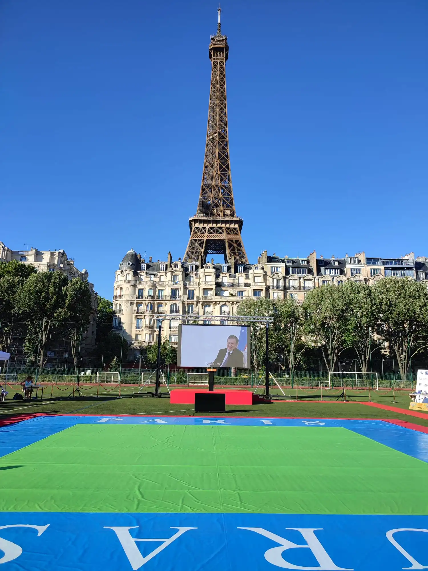 Location d'écran géant pour un événement sportif millénaire ! - France ...